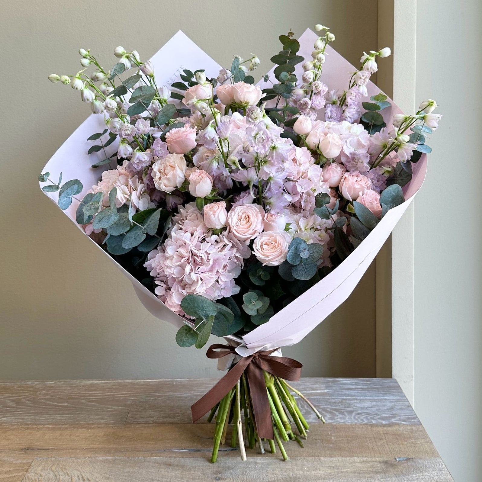 Luxury Flower Bouquets Dubai | Same-Day Delivery | Florette